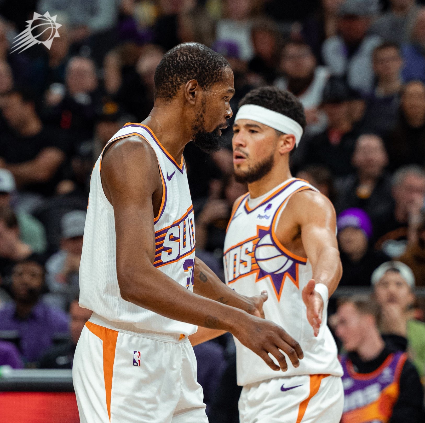 Kevin Durant和Devin Booker率隊輕取勇士，兩人保持同時上陣時的驚人勝率 | NBA地域 | 籃球地帶 - FanPiece