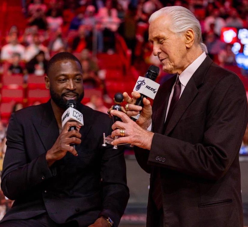 Pat Riley現場驚喜告知Dwyane Wade，熱火將為他建立雕像，Wade感動落淚︰「我做夢也沒想過...」 | NBA地域 | 籃球 ...