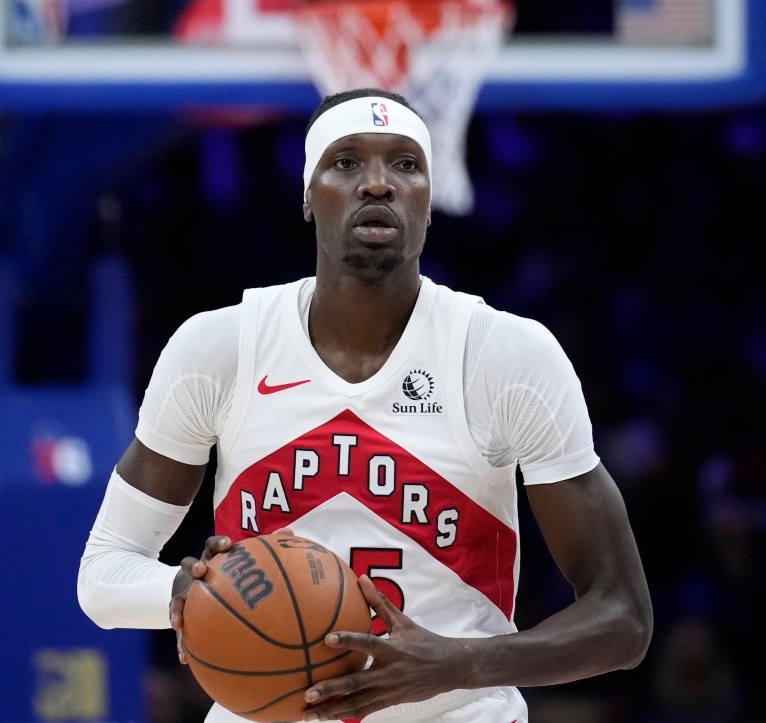 Chris Boucher上場為速龍補進追平球後痛苦倒地，今天確認右膝MCL部份撕裂 | NBA地域 | 籃球地帶 - FanPiece