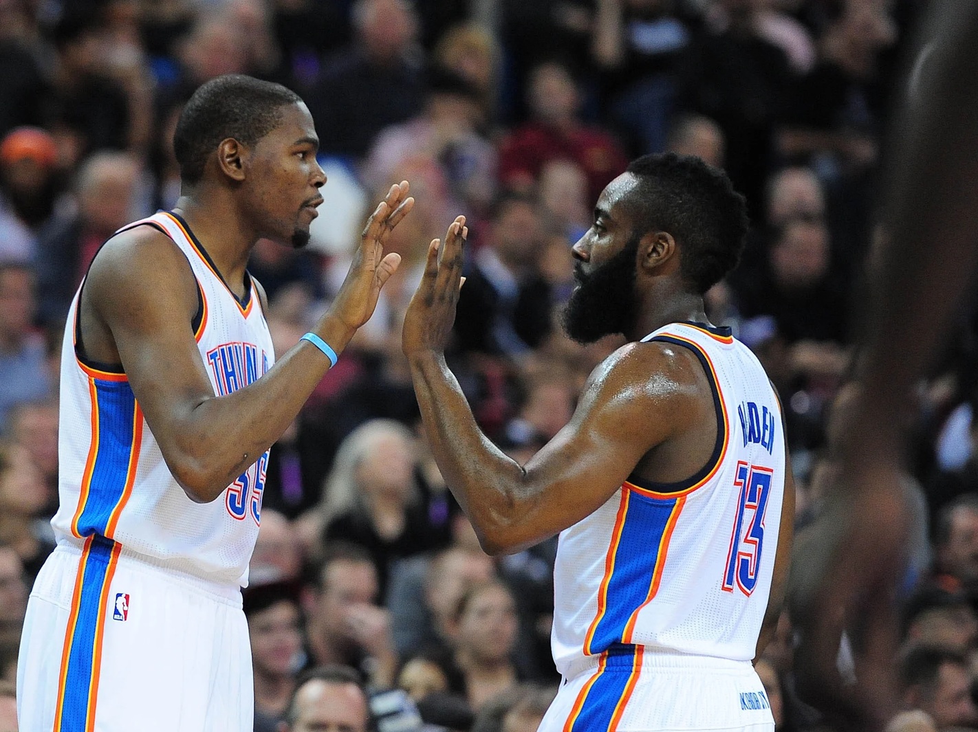 Kendrick Perkins 爆雷霆內幕：KD 早知道 James Harden 會離隊 | No Look Pass | 籃球地帶 - FanPiece